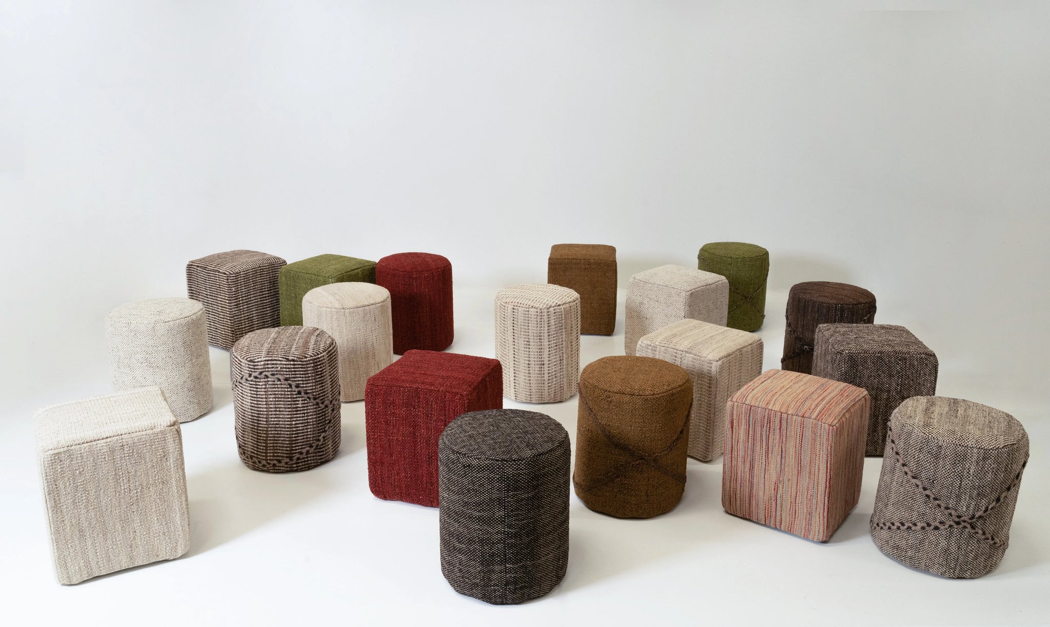 ︎ Jute Poufs: Buy at the Best Price Online! | Kuatro